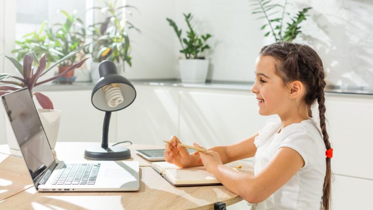 10 Programs That Can Help Read Text Out Loud for You | Typecast